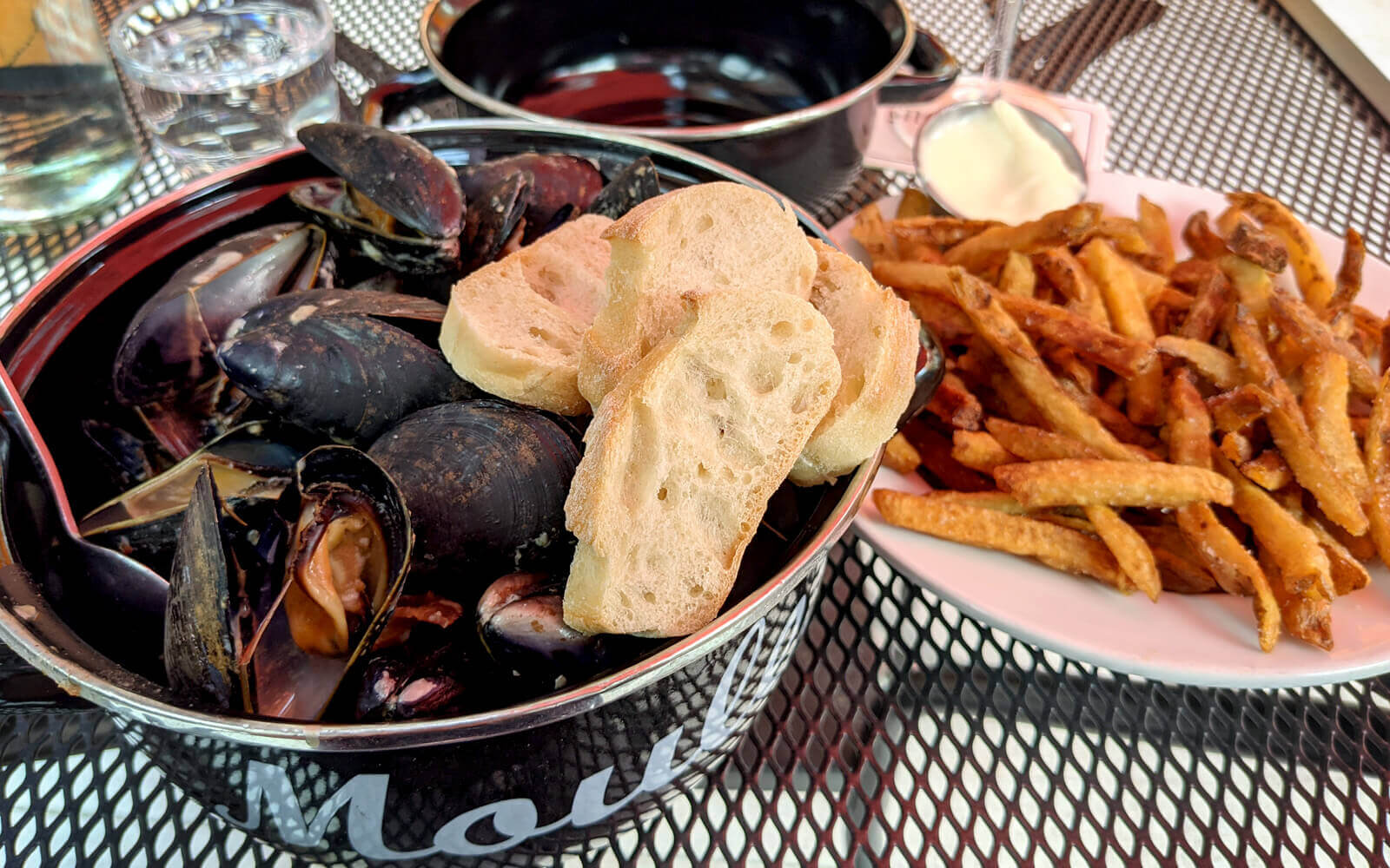 10+ Best Peterborough Restaurants: Delicious Eats in The Kawarthas ...